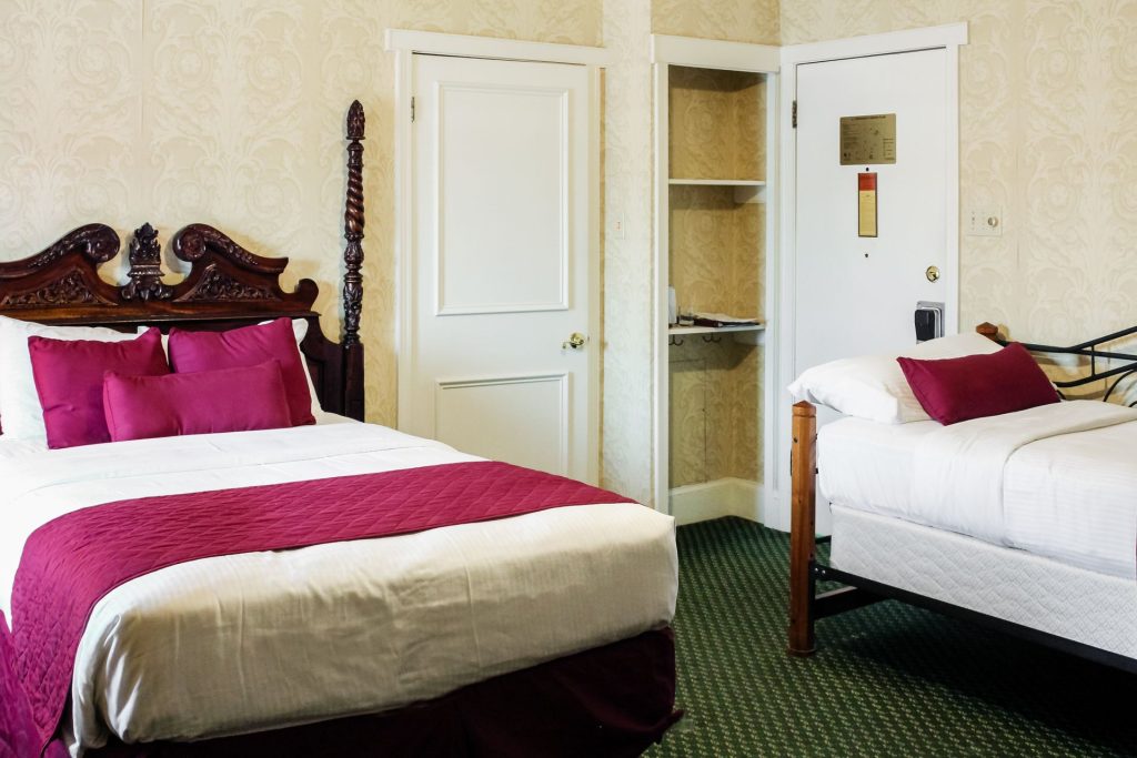 ADA Accessible Room - The Lafayette Hotel